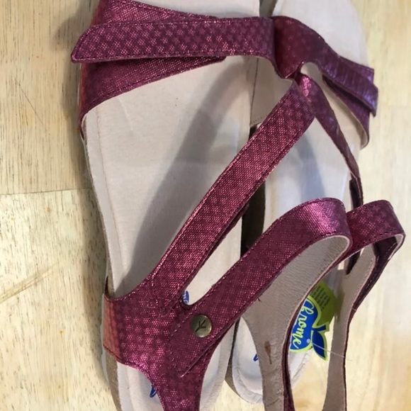 wanda panda | Shoes | Nwt Leather Metallic Berry Wanda Panda Sandals ...